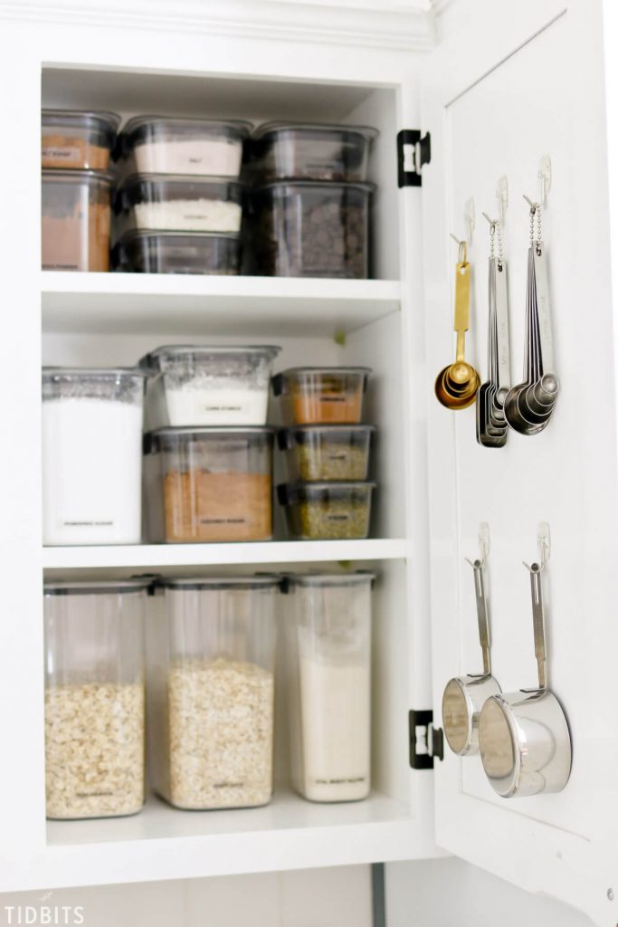 20 Best Kitchen Cabinet Organization Ideas & Hacks For Your Kitchen ...